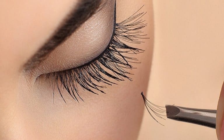 How To Remove Eyelash Extensions at Home with Vaseline or Coconut Oil?